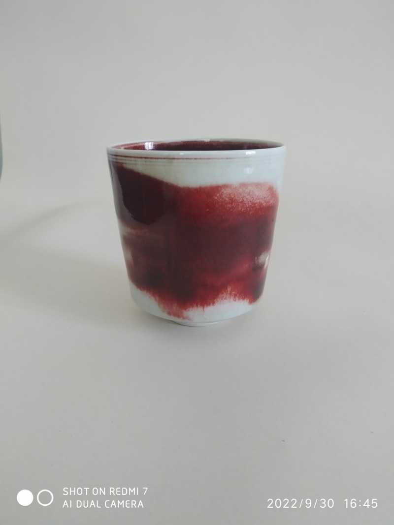 Hede Armel, vase rouge - Céramique Magazine